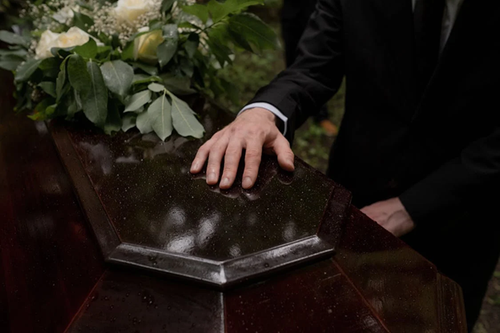 Honouring Diversity in Compassionate Funerals: Modifying Traditions to ...
