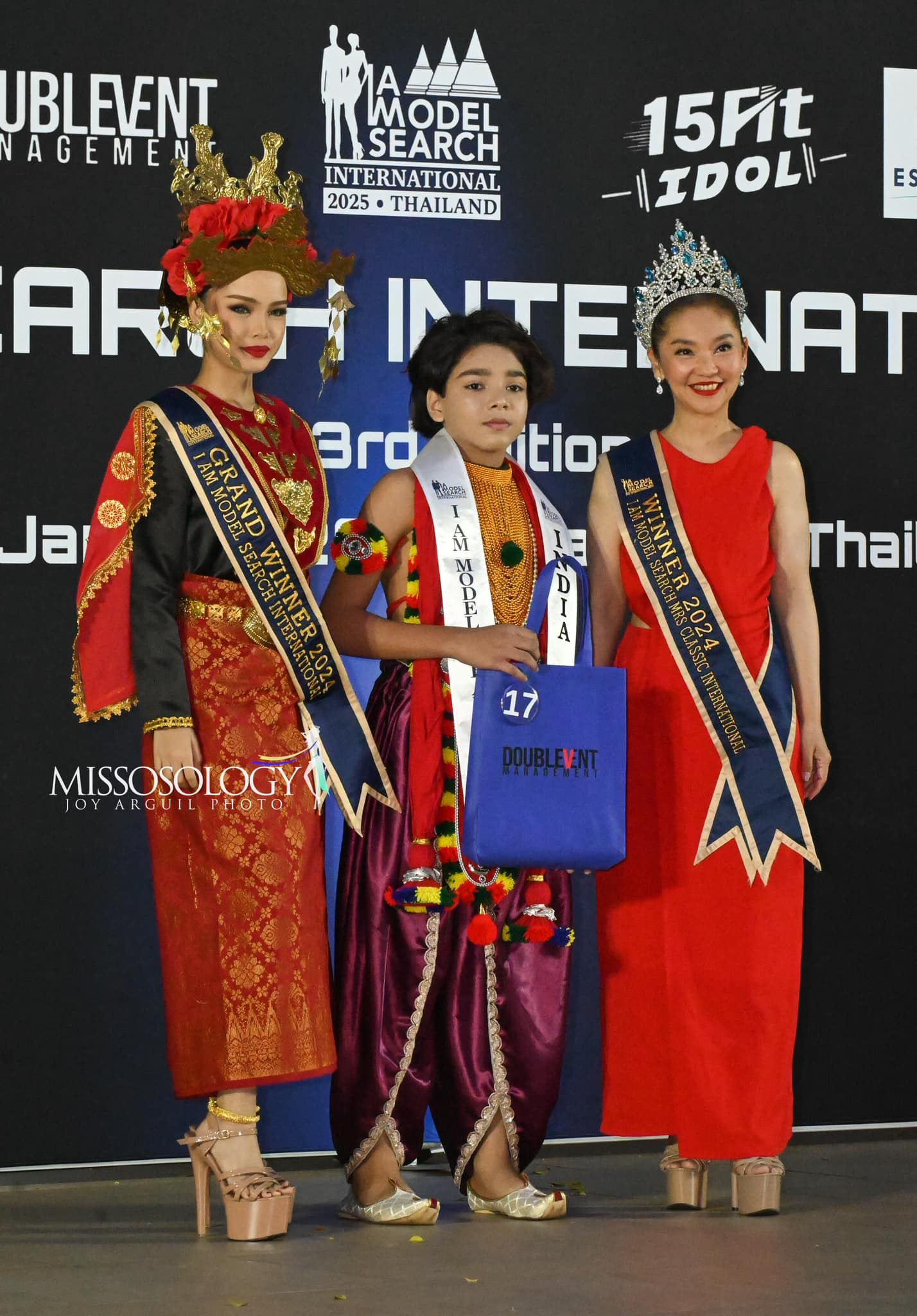 fotos de iam model search international 2025.