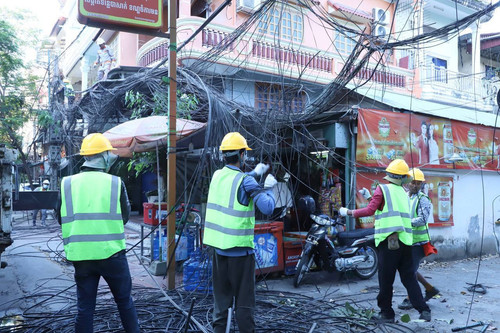 FINALLY! Phnom Penh Tackles Messy Overhead Cables Eyesore, Placing Them ...