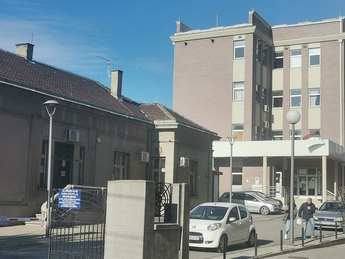 Radno vreme Doma zdravlja i apoteka za praznike u Kragujevcu! - PULS ... Radno vreme Doma zdravlja i apoteka za praznike u Kragujevcu! - PULS ...