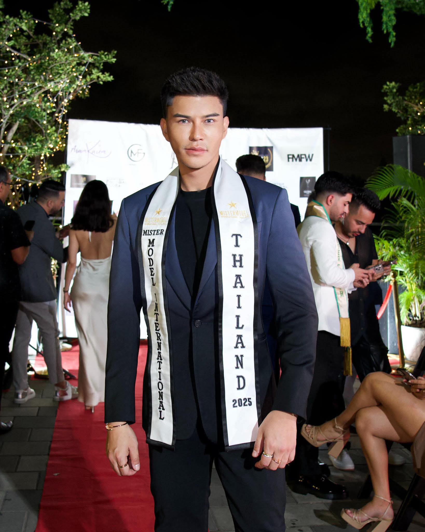 mr model international thailand durante conferencia de prenssa de mr ...