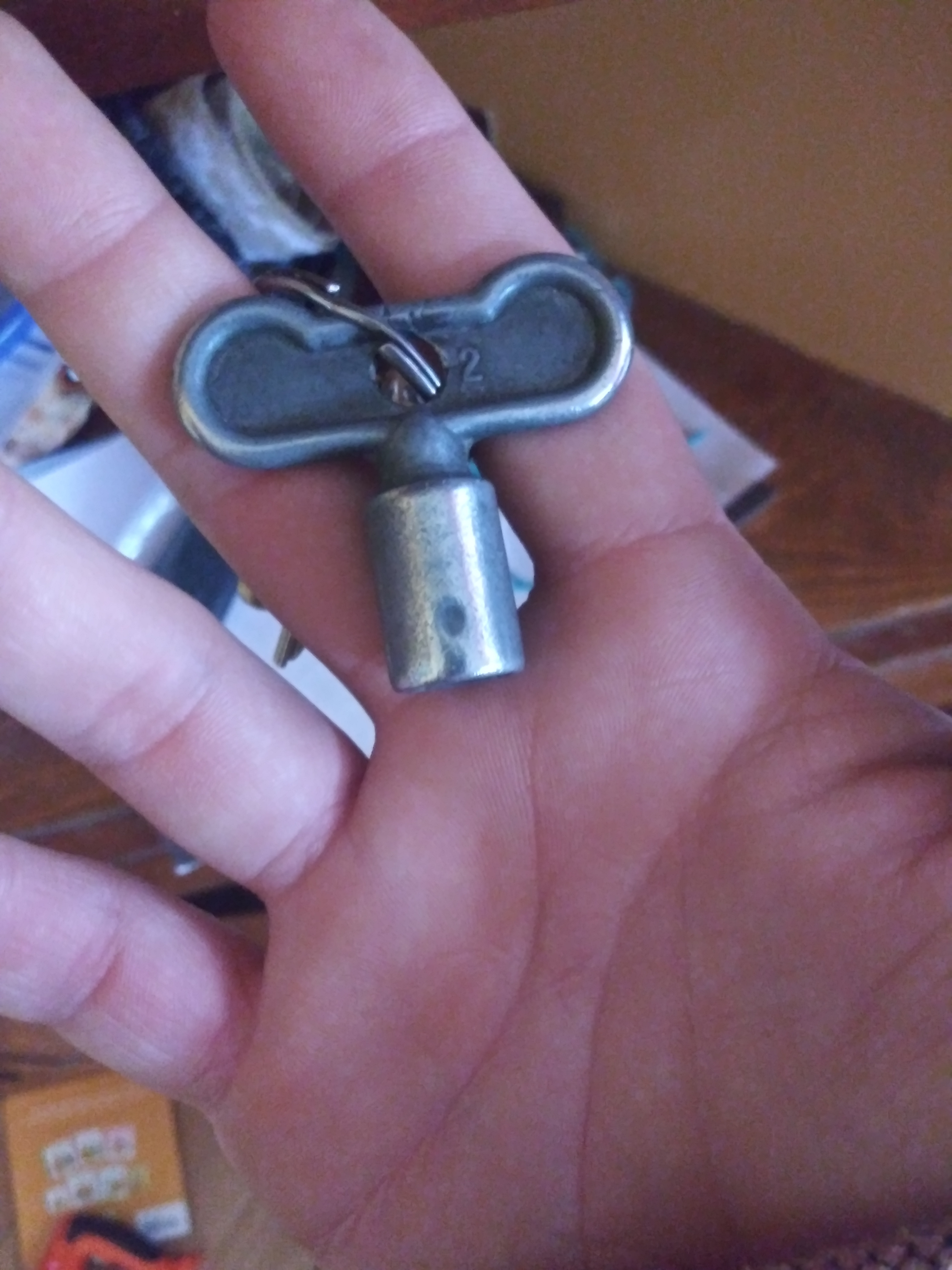 How to turn this spigot on? : r/howto