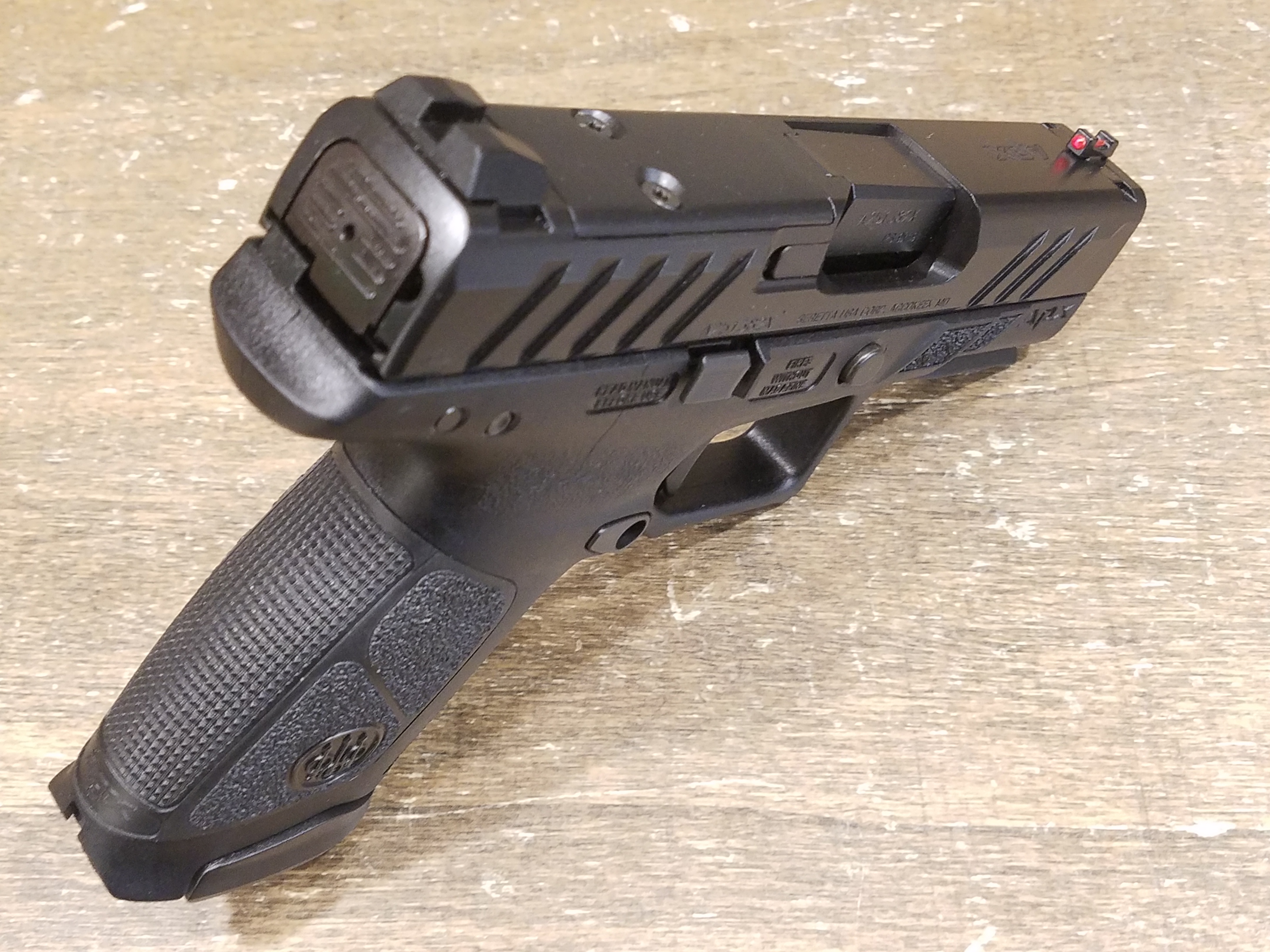 Beretta APX A1 Compact 9MM JAXA1C915FO APX Compact - Semi Auto Pistols ...