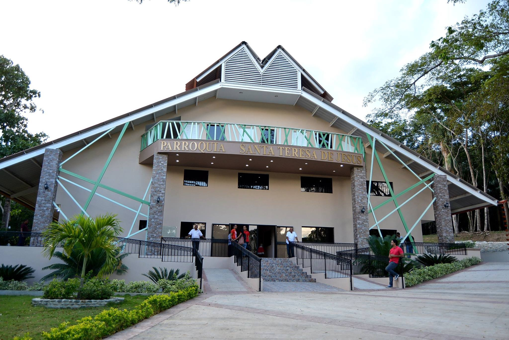 🎓 UNIVERSIDAD CATÓLICA NORDESTANA (UCNE) | San Francisco de Macorís ...