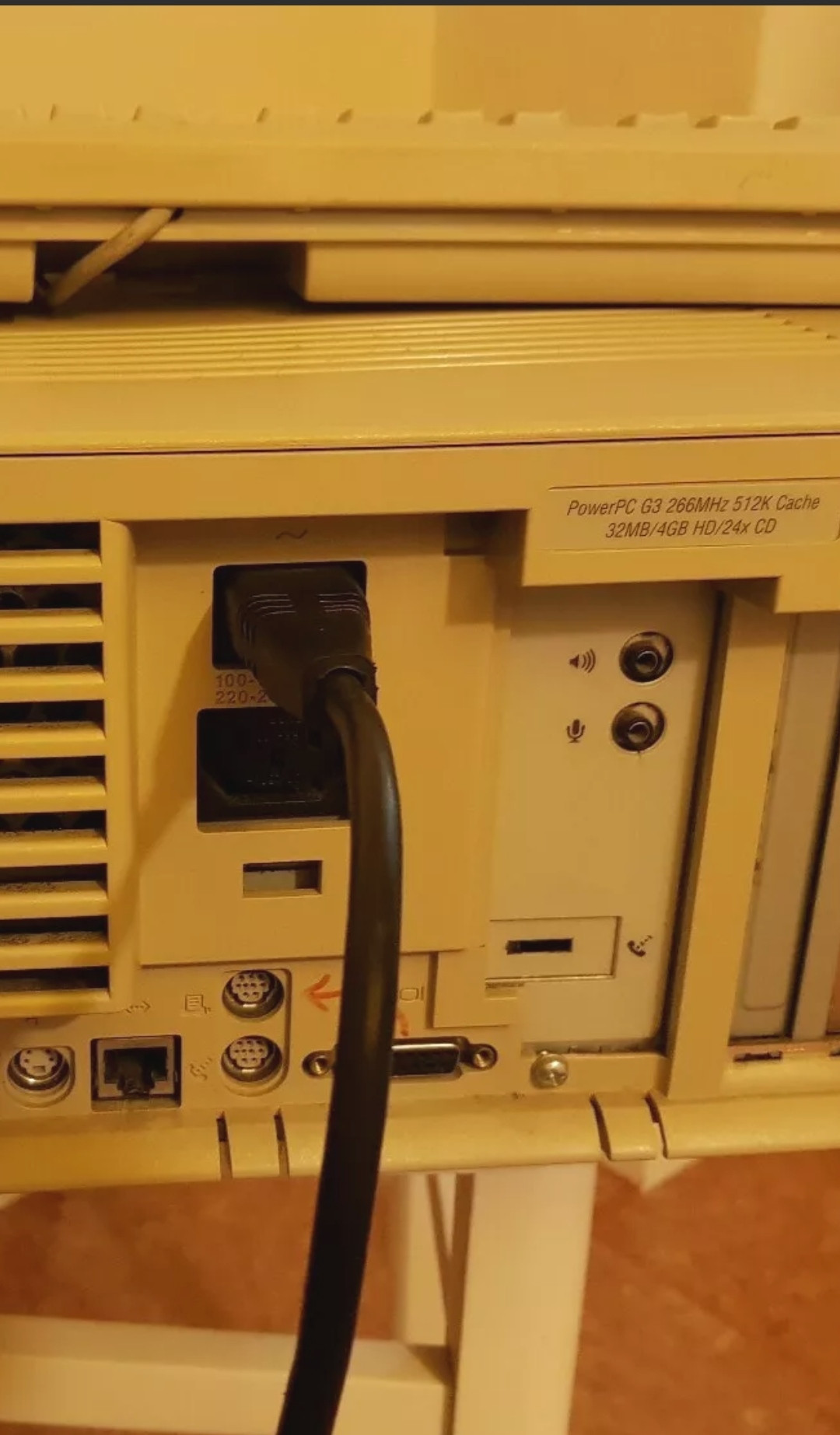 Is a power Mac g3 beige a good bridge to get a Macintosh plus online ...