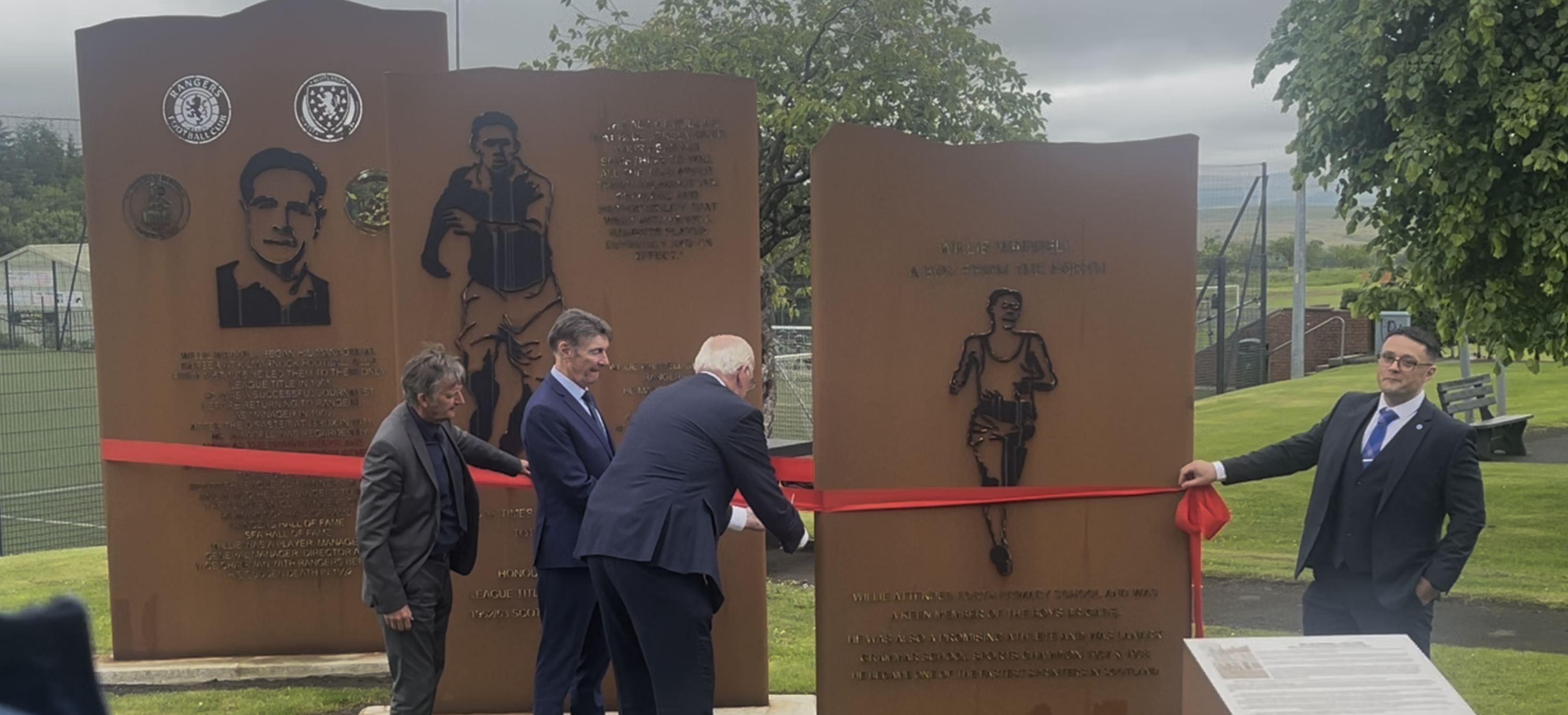 Article - The unveiling of the Willie Waddell Monoliths | FollowFollow.com
