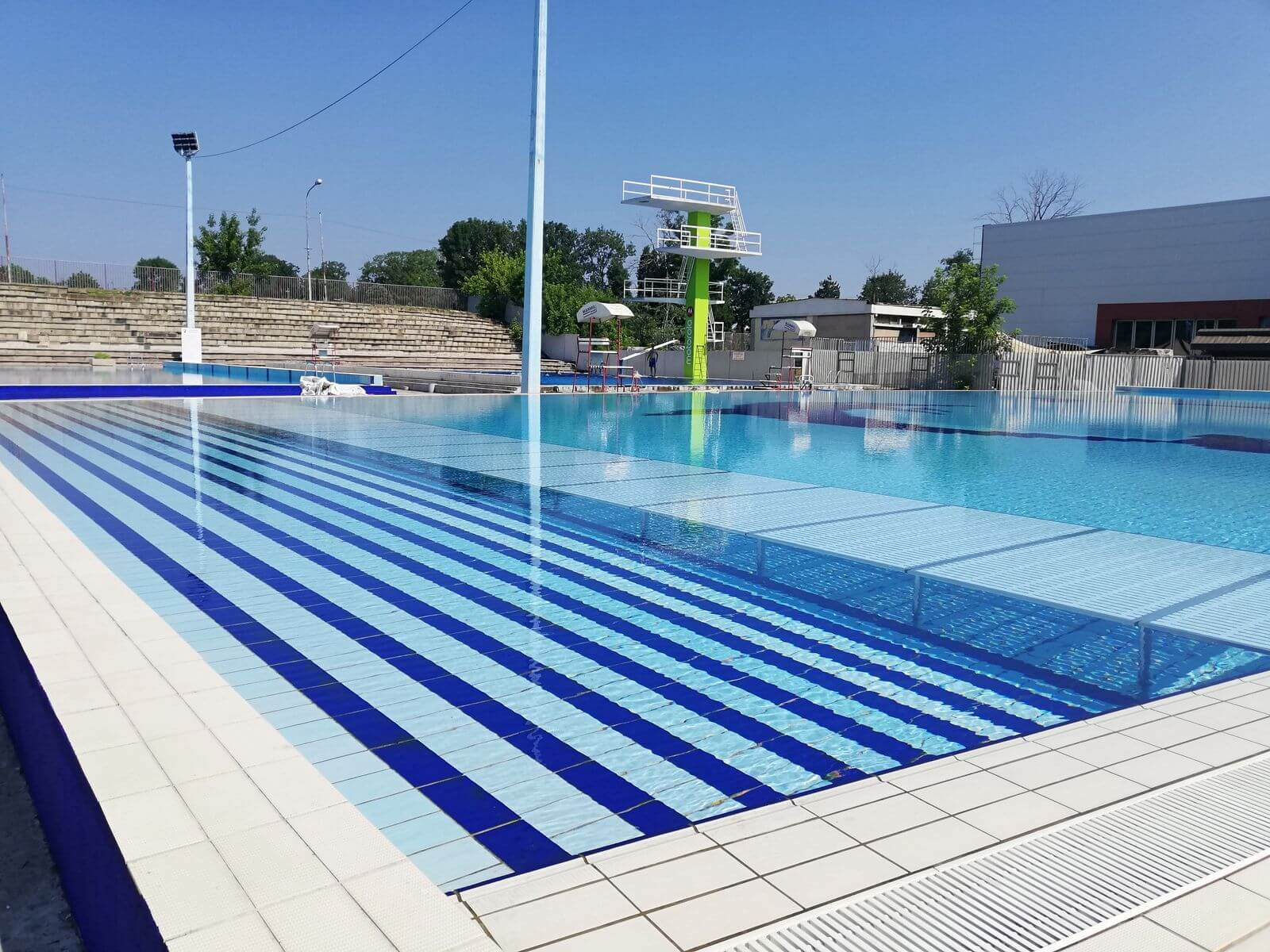 U TOKU SU PRIPREME ZA LETNJU SEZONU NA GRADSKIM BAZENIMA: Početak ...