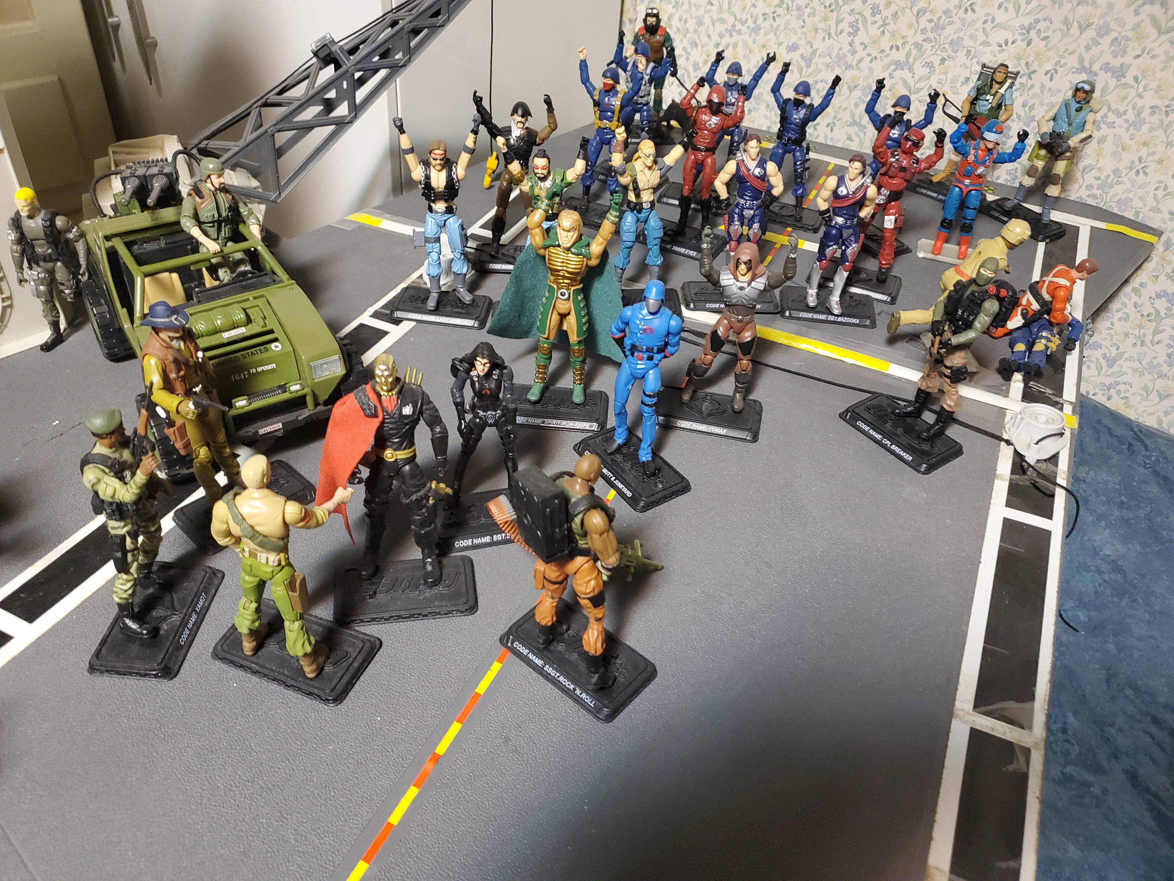 I was tired of my USS Flagg being overcrowded so I hung up the conquest ...