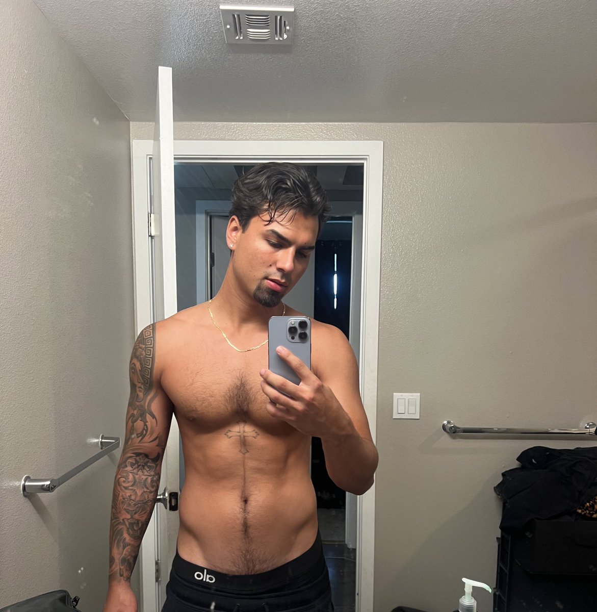 Spicy Samir - Trai thẳng Mỹ 20t gốc Ả Rập cặc siêu dài