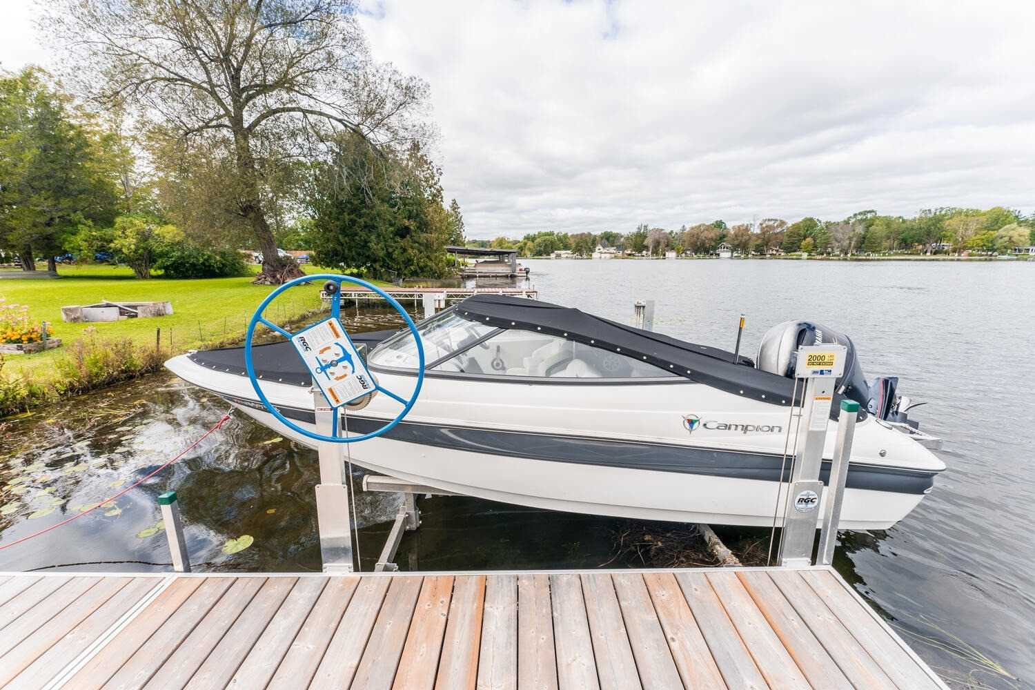 Exceeded weight of dock, did I damage dock or boat? - Cruisers ...