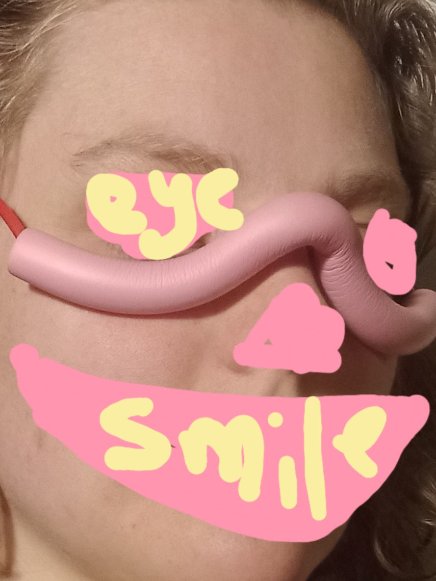 This poorly designed mask bussiness. A suggestion : r/Wellington