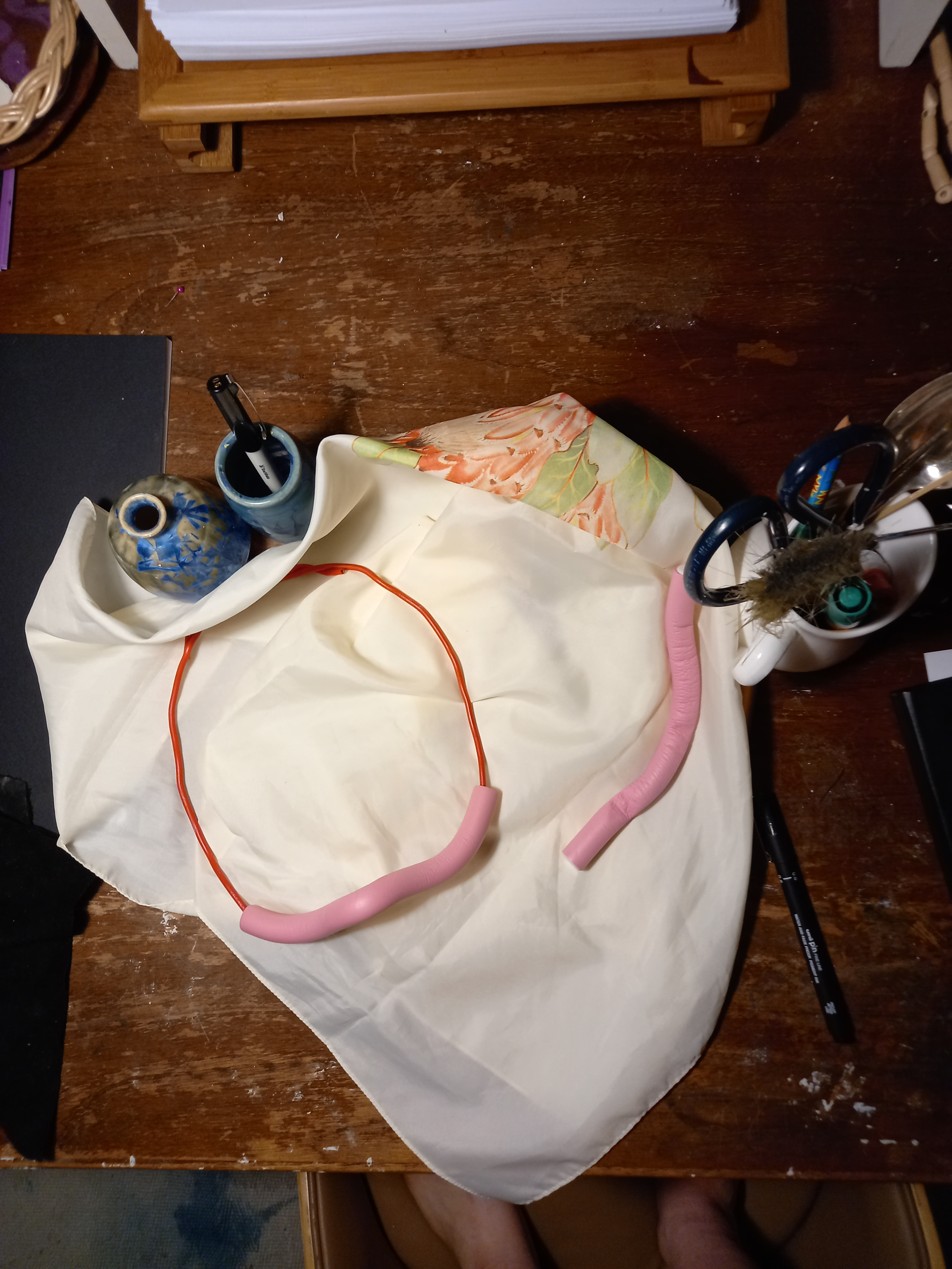 This poorly designed mask bussiness. A suggestion : r/Wellington