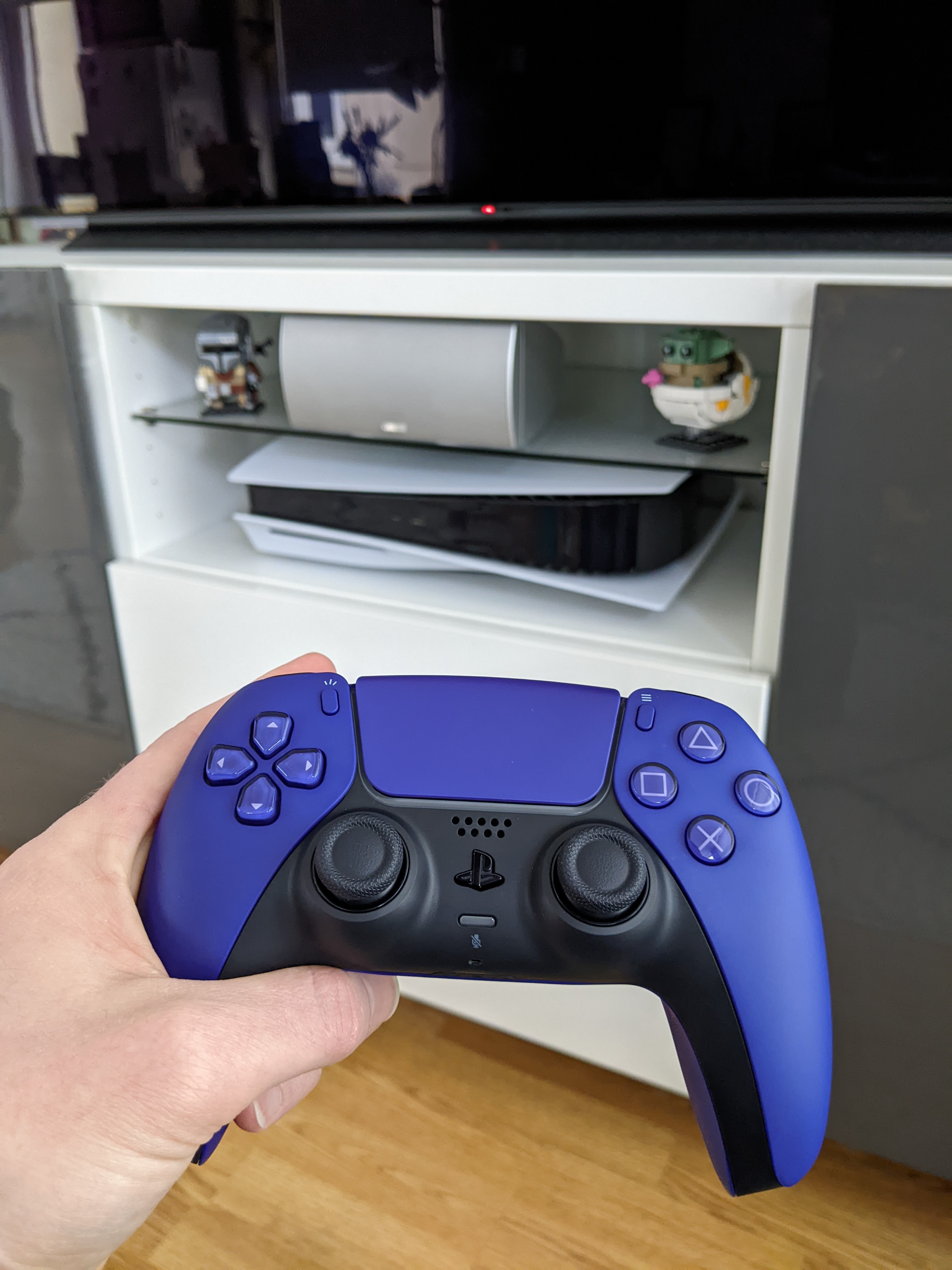 The gorgeous Galactic Purple DualSense controller is now available on ...