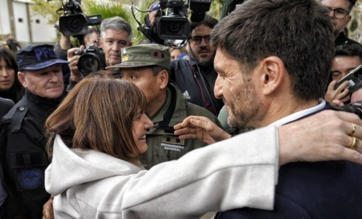 Bullrich llega este lunes a Rosario para evaluar el plan Bandera ...