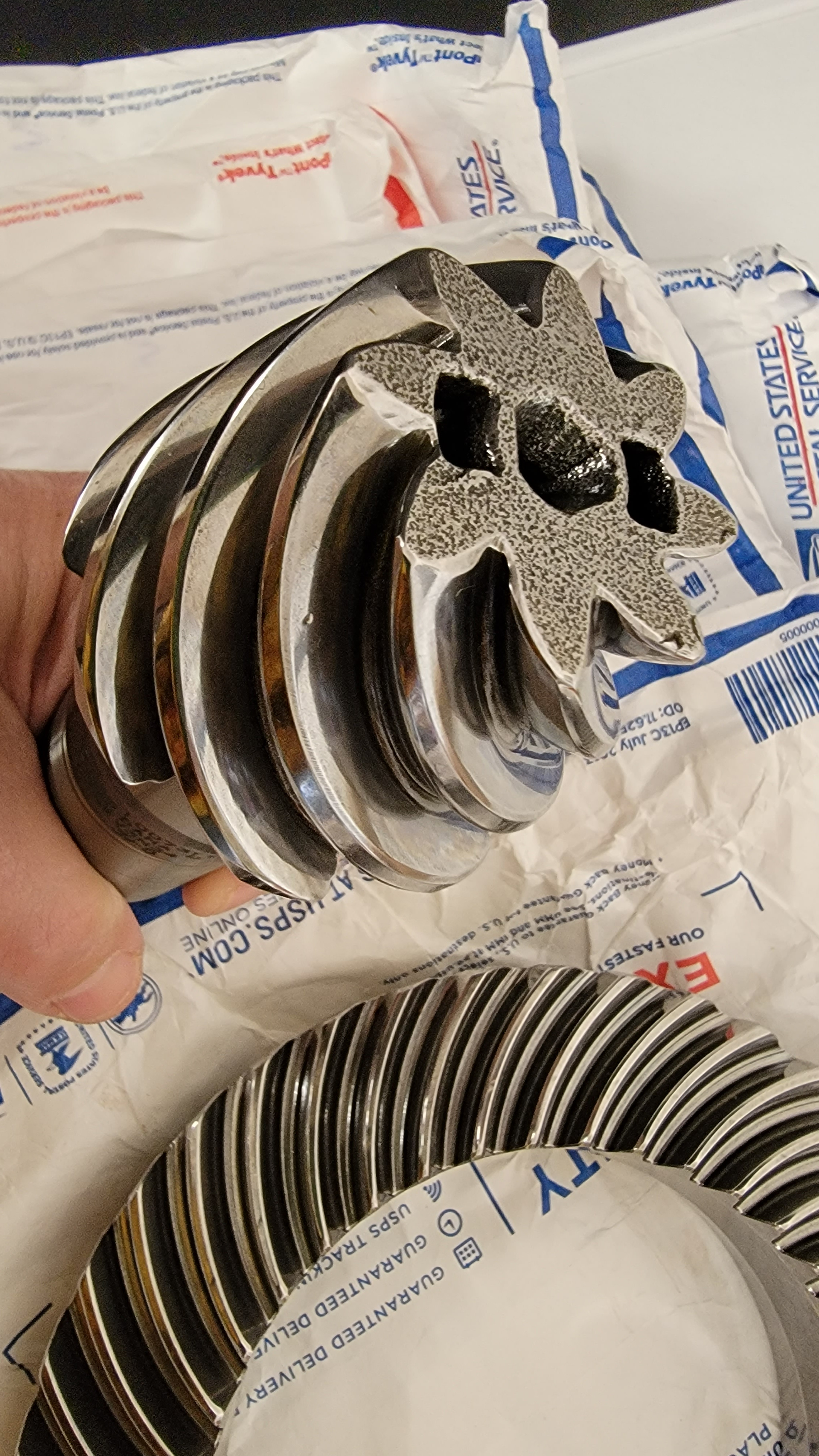 Dana Spicer Advantek Gears After REM Isotropic Finishing | BobIsTheOilGuy